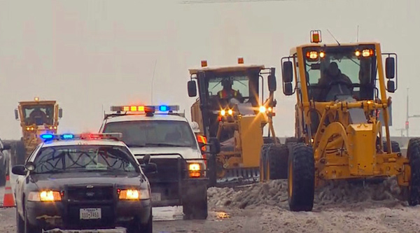 Crews working to break up 'cobblestone ice' on North Texas highways ... Crews working to break up 'cobblestone ice' on North Texas highways ...