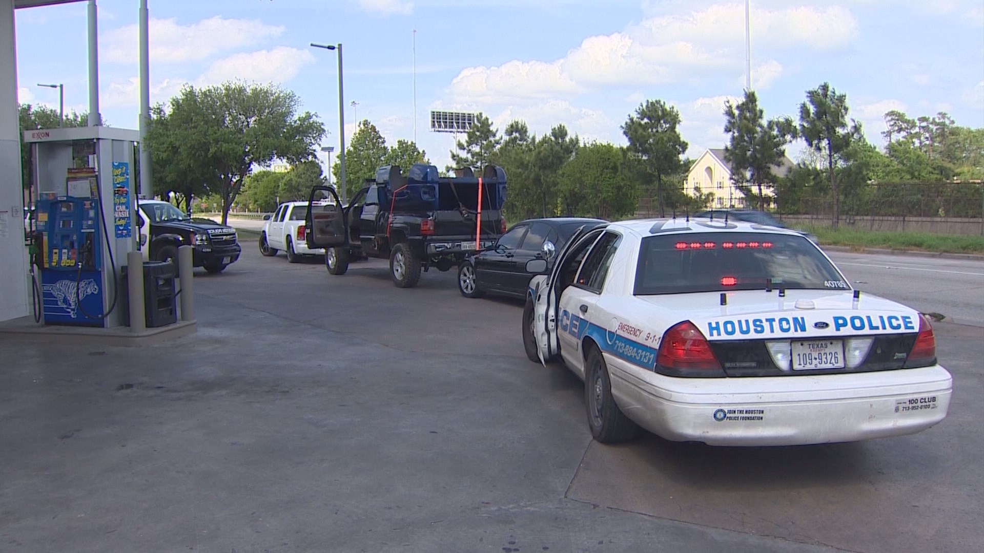 Woman Sets Up Sting To Save Husbands Stolen Truck