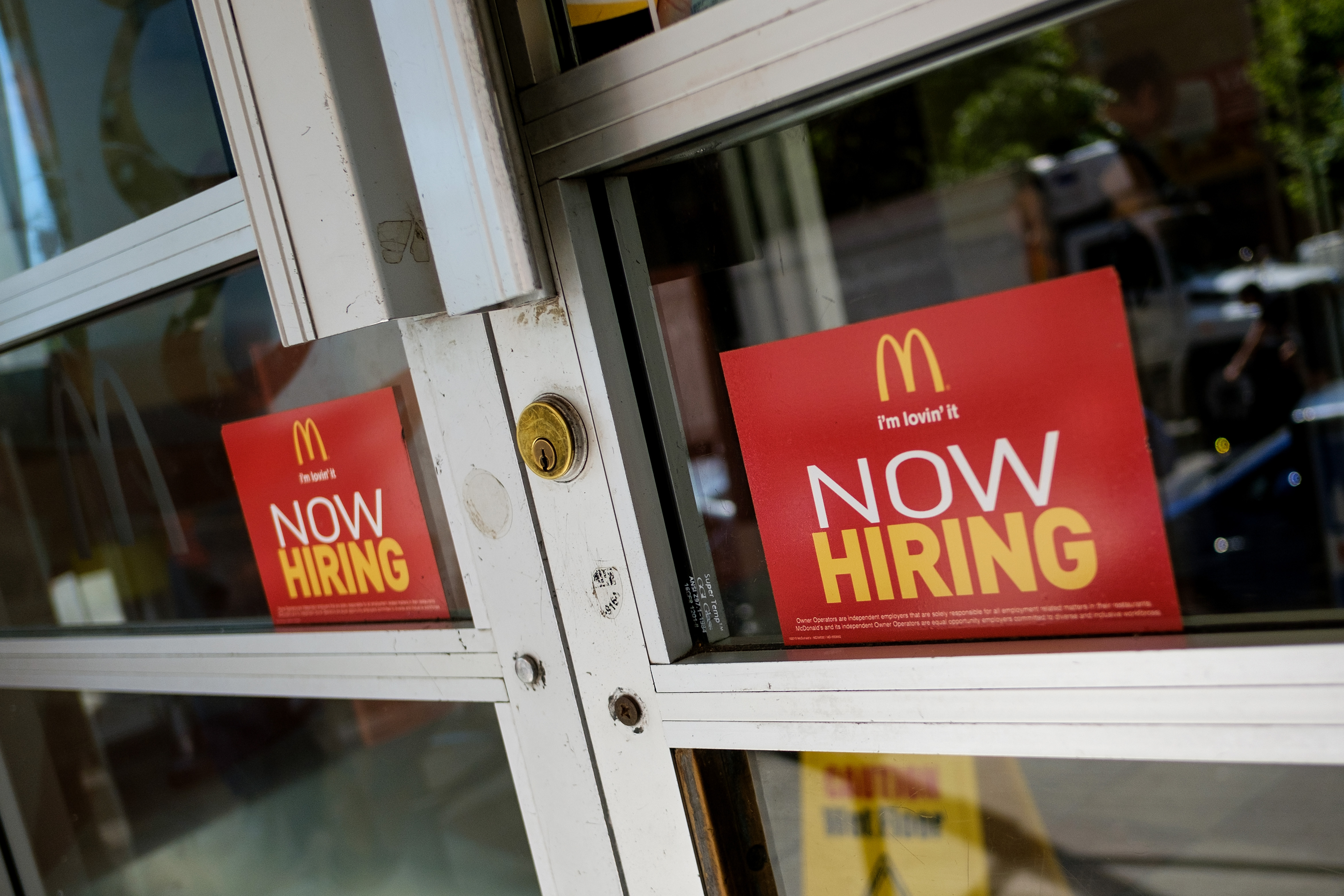 Mcdonalds Hires Teens Via Snapchat