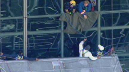 Window washers unharmed after high-rise building rescue | khou.com