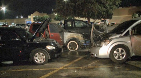 Several vehicles mysteriously catch fire in Walmart parking lot | khou.com