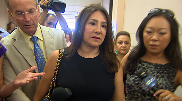 Judge orders DA's office to hand over e-mails in Stern civil case ...