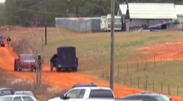 Negotiators talking through pipe as Alabama child hostage situation ...