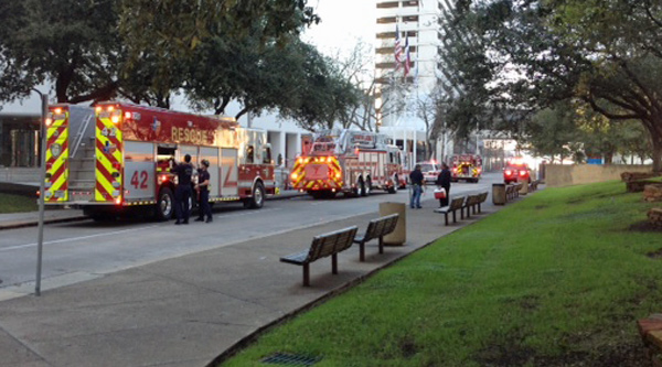 Elevator malfunctions, traps 3 people in downtown Chevron building ...