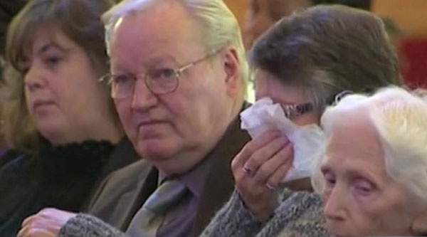 Dozens attend memorial for homeless woman killed by pit bulls | khou.com