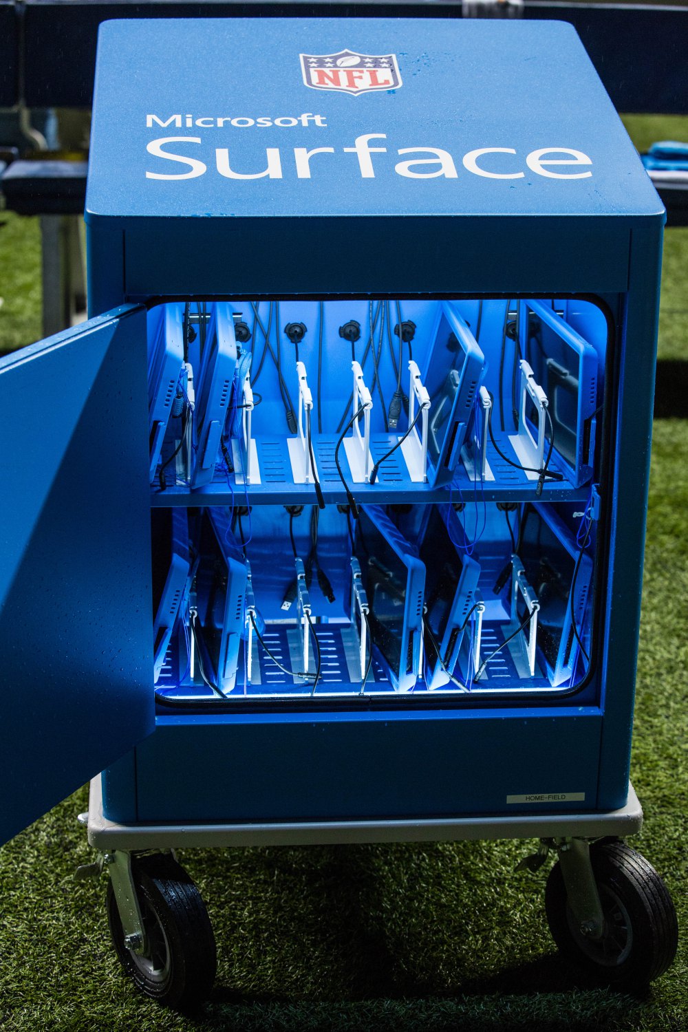 NFL teams will use tablets on the sidelines for the first time Sunday ...