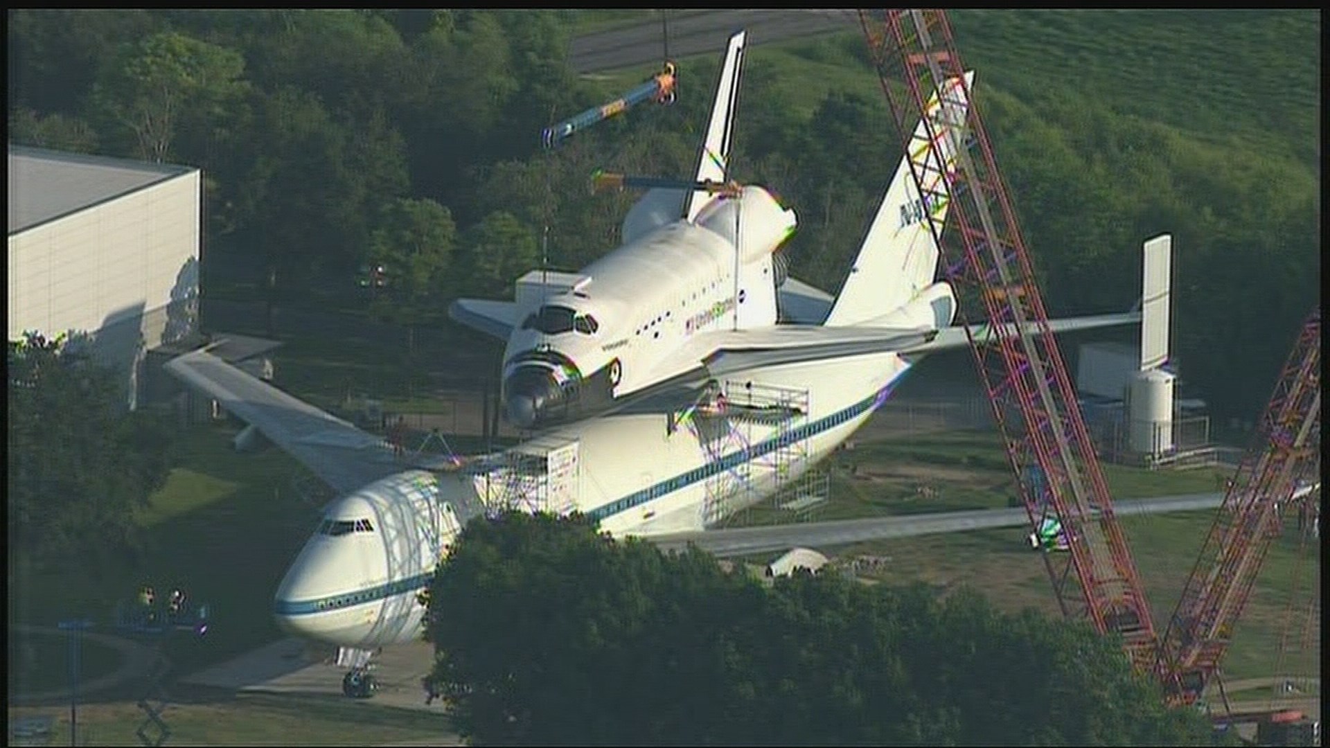 Houston's space shuttle replica placed atop 747 carrier | khou.com