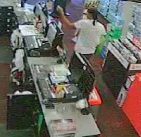 HPD releases video of alleged GameStop robber | khou.com