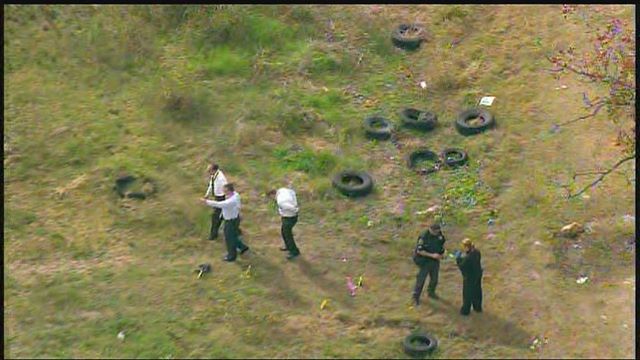 Woman found dead in SE Houston field ID'd | khou.com