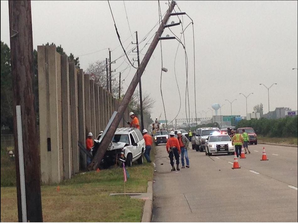 Driver hits power line along West Sam Houston Tollway at West Road ...