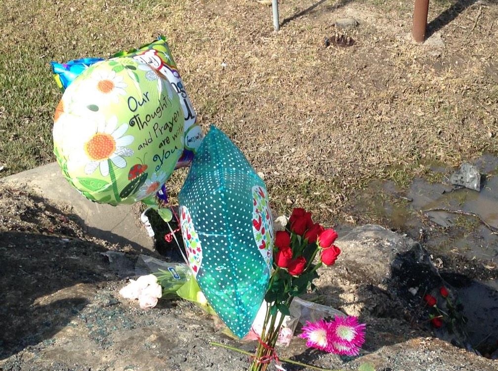 Students remember 3 Manvel students who died in crash | khou.com