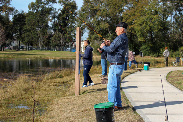 TPWD stocks thousands of fish in local lakes | khou.com