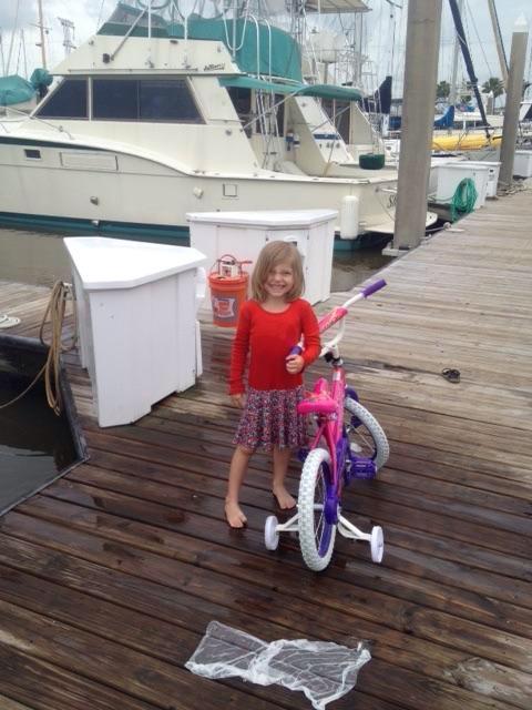 Missing girl's body found under Kemah boat dock | khou.com