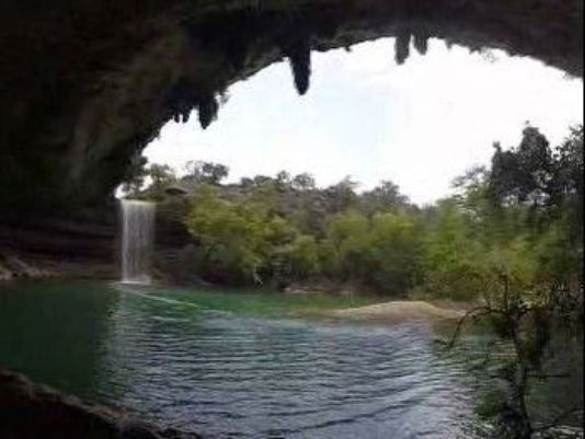 Bacteria from flooding keeps popular Hamilton Pool swimming hole closed ...