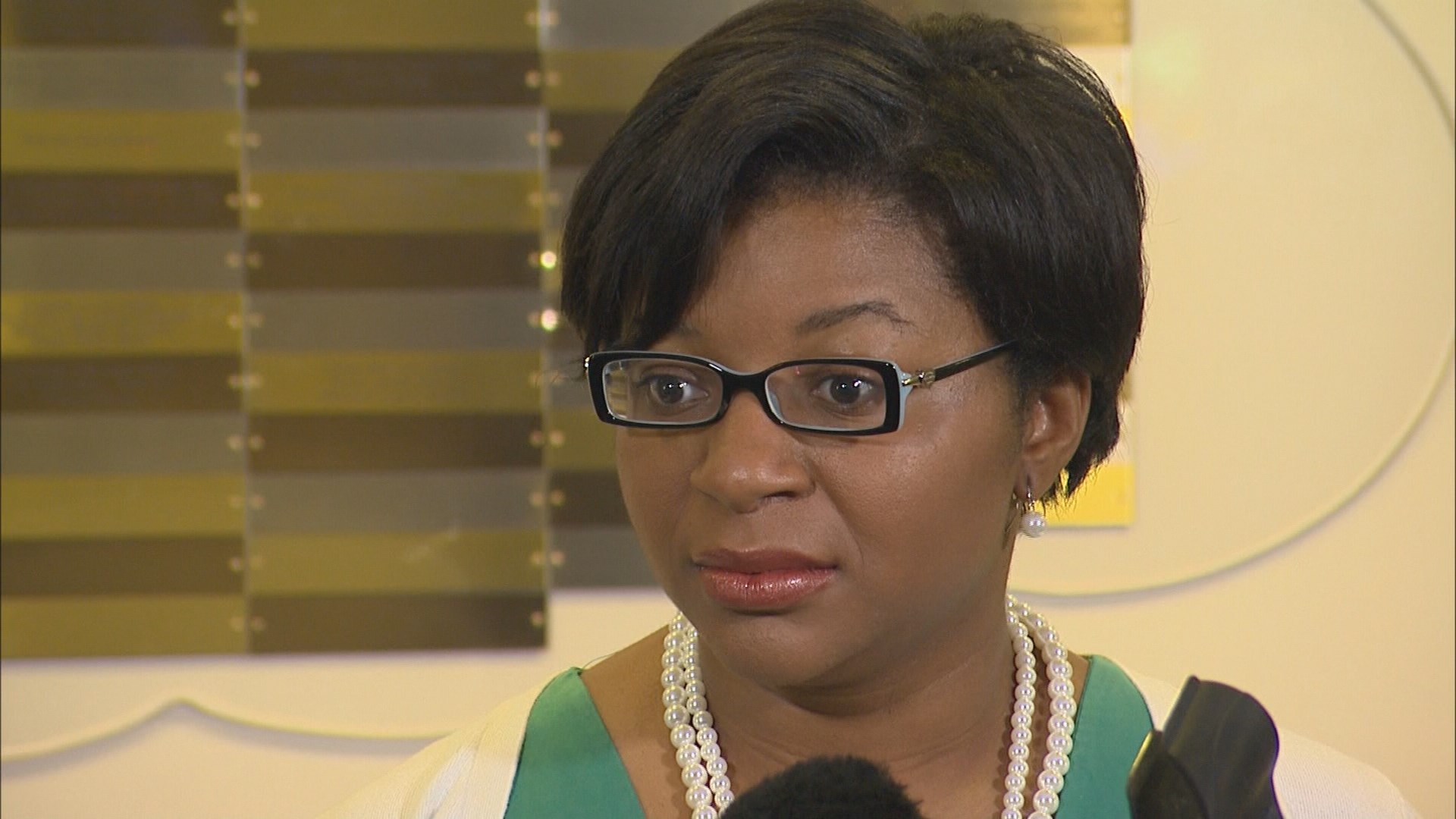 Sandra Bland's family reacts to dash cam video | khou.com