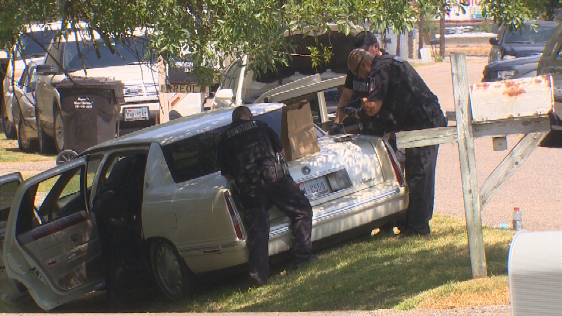 Suspect on run, 3 others arrested after police chase | khou.com