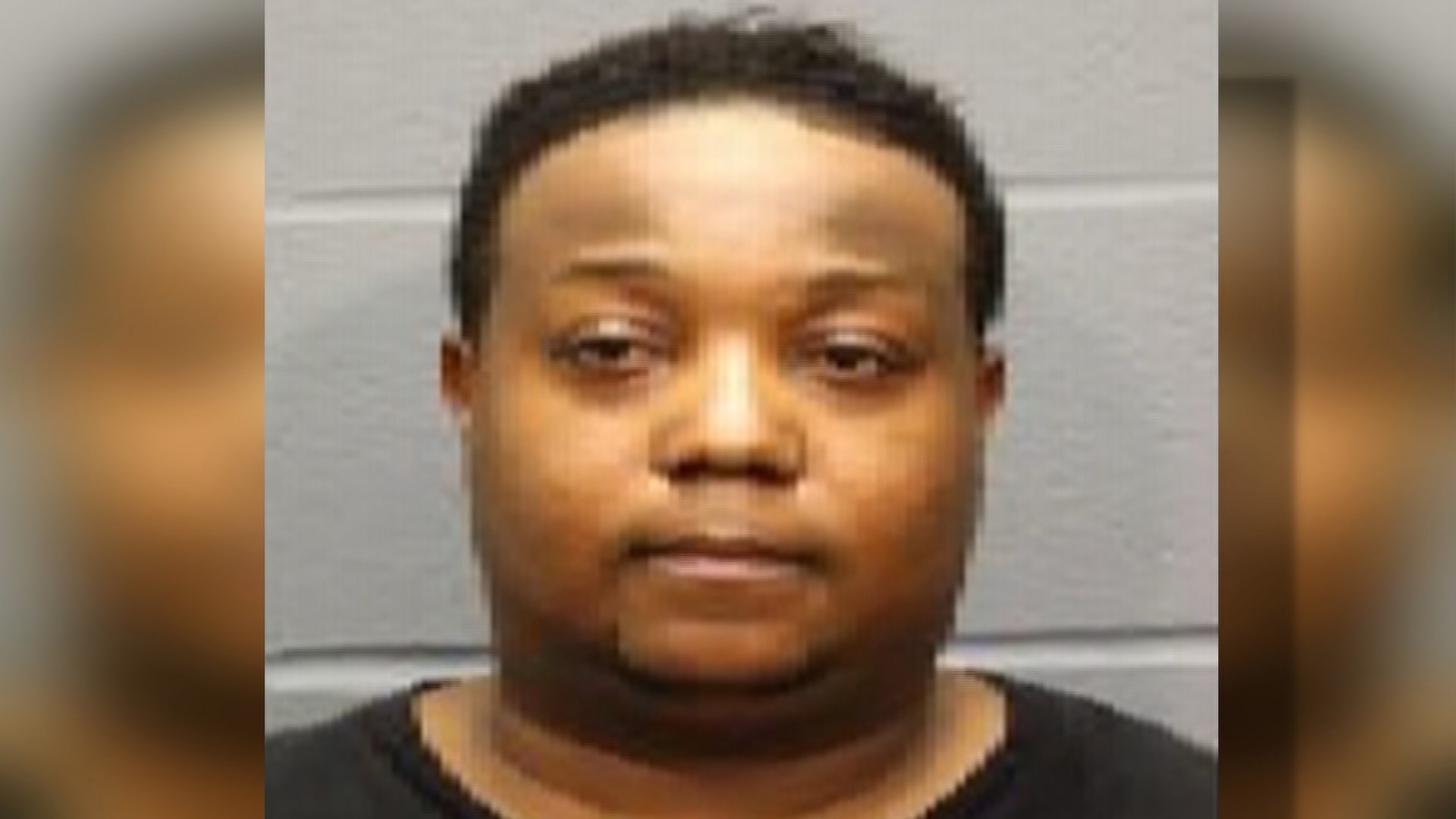 Bounty hunters searching for 'Gingerbread Man' | khou.com