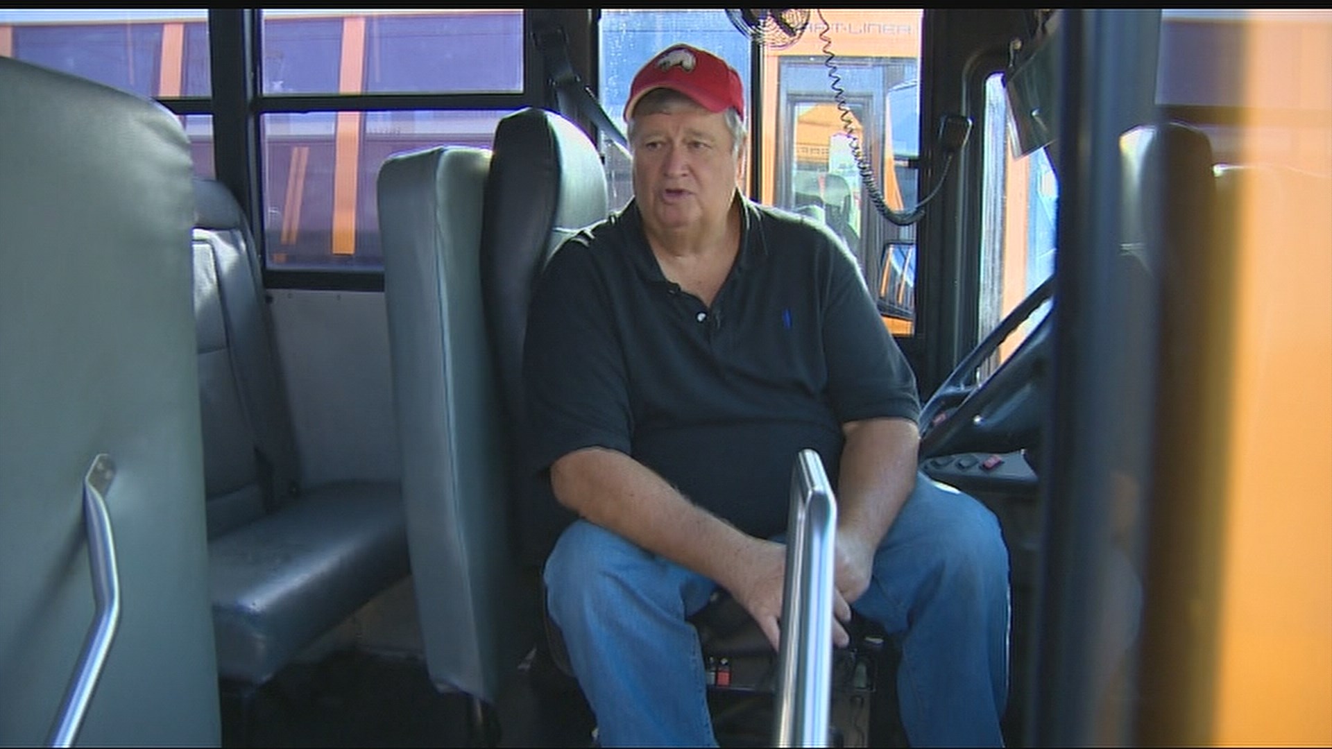 Crosby bus driver protects kids from stranger | khou.com