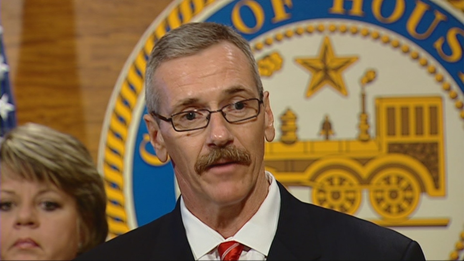 HFD chief resigns for similar position in Arizona | khou.com