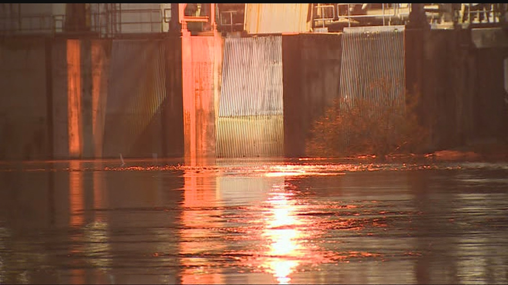 Baytown officials concerned over flooding along Cedar Bayou | khou.com