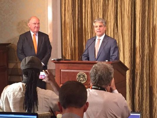 UT names Mike Perrin men's athletic director | khou.com