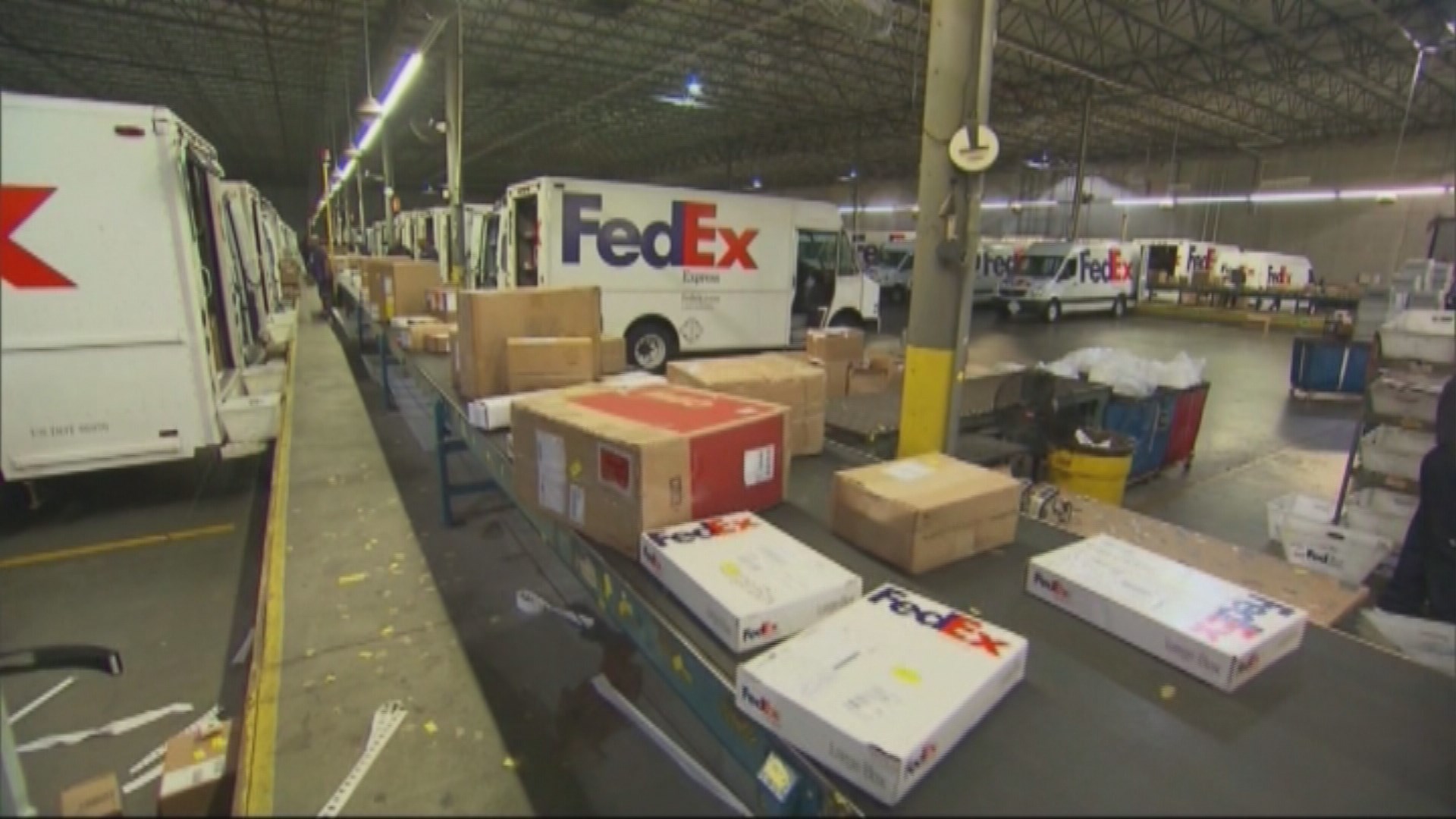 Houston FedEx facility expected to ship more than 40k packages | khou.com
