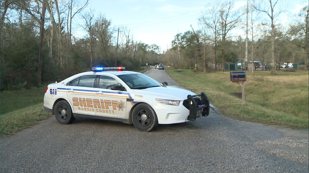 HCSO: Two bodies found in car in NE Harris County | khou.com