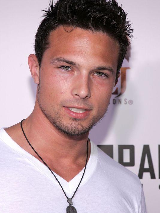 'Power Rangers' actor arrested in 2015 stabbing death | khou.com