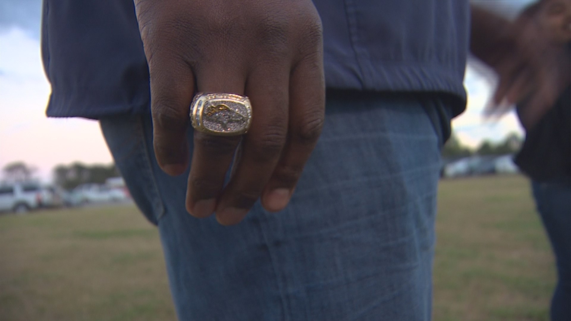 Local Super Bowl champ helped make history | khou.com