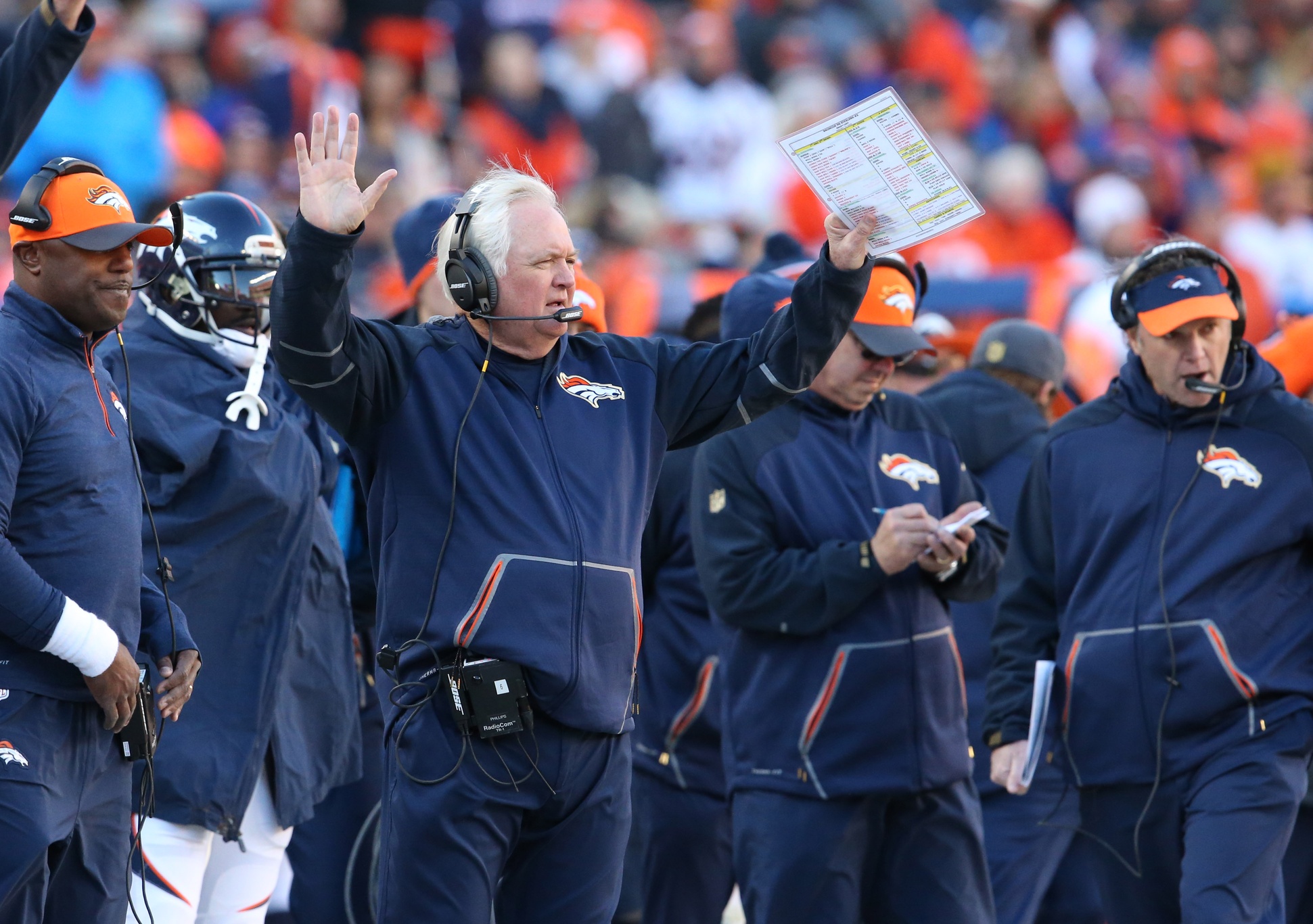Denver's Wade Phillips wins assistant coach award | khou.com