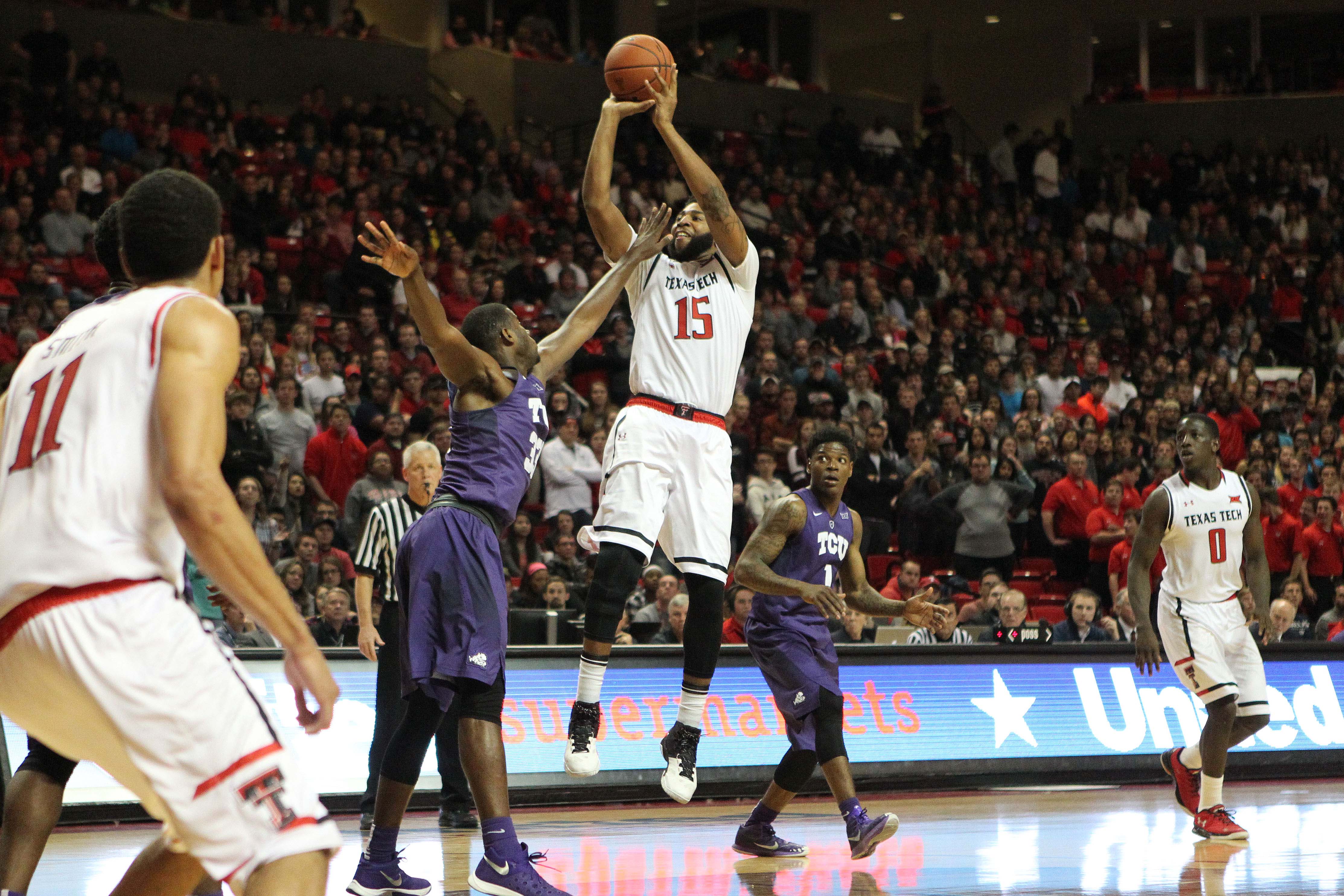 Ross scores 25, Smith 23 in Texas Tech's 83-79 win over TCU | khou.com