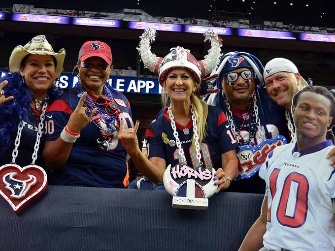 Texans fans excited by team's newest signees | khou.com