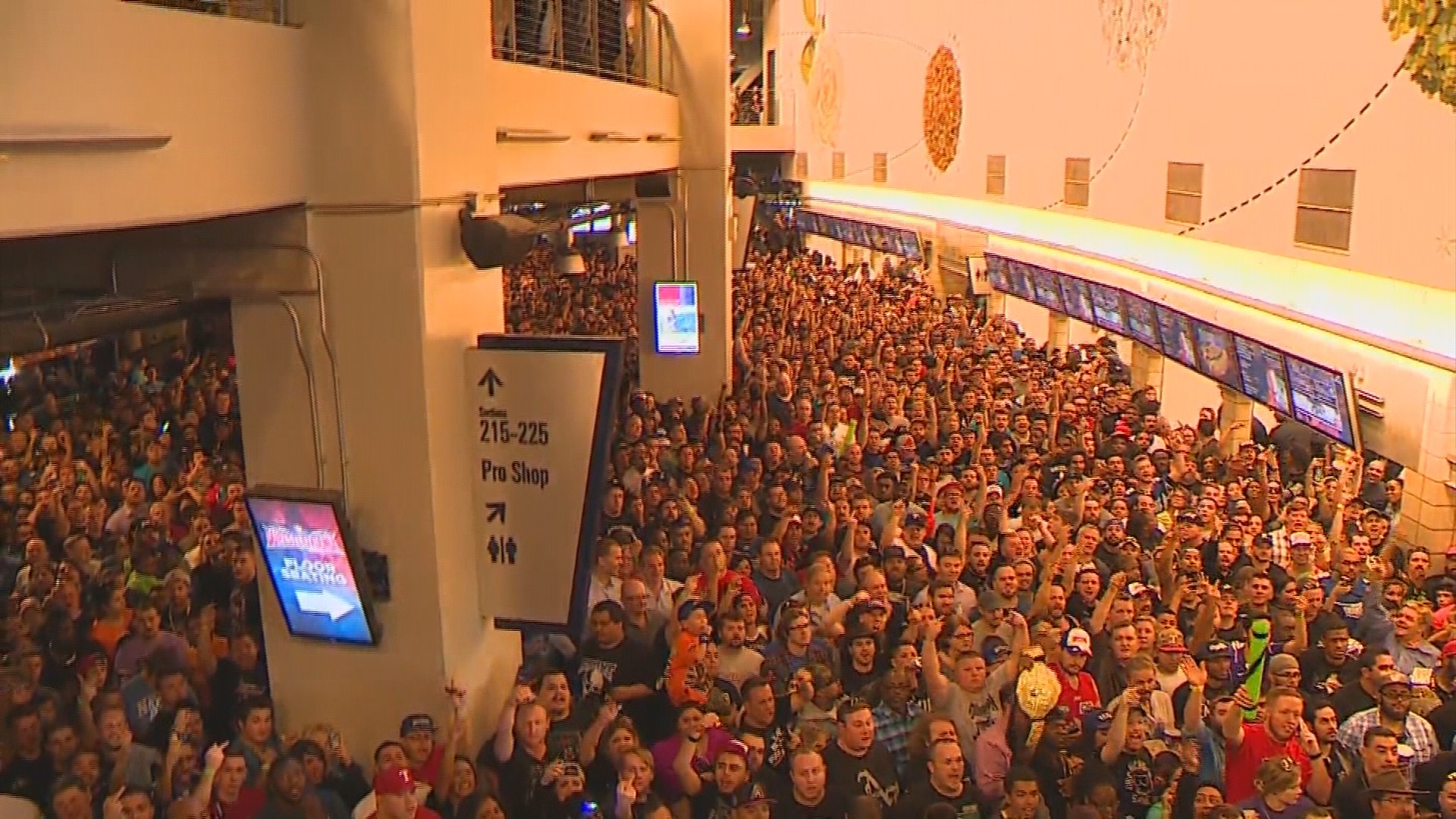 Record crowds flood AT&T Stadium for Wrestlemania | khou.com