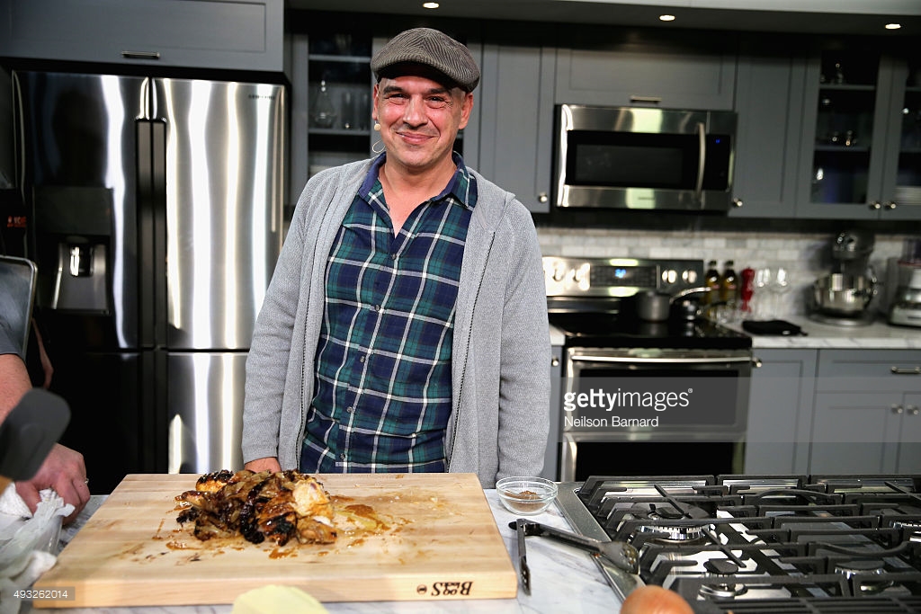 Celebrity chef Michael Symon bans Trump from his restaurants | khou.com