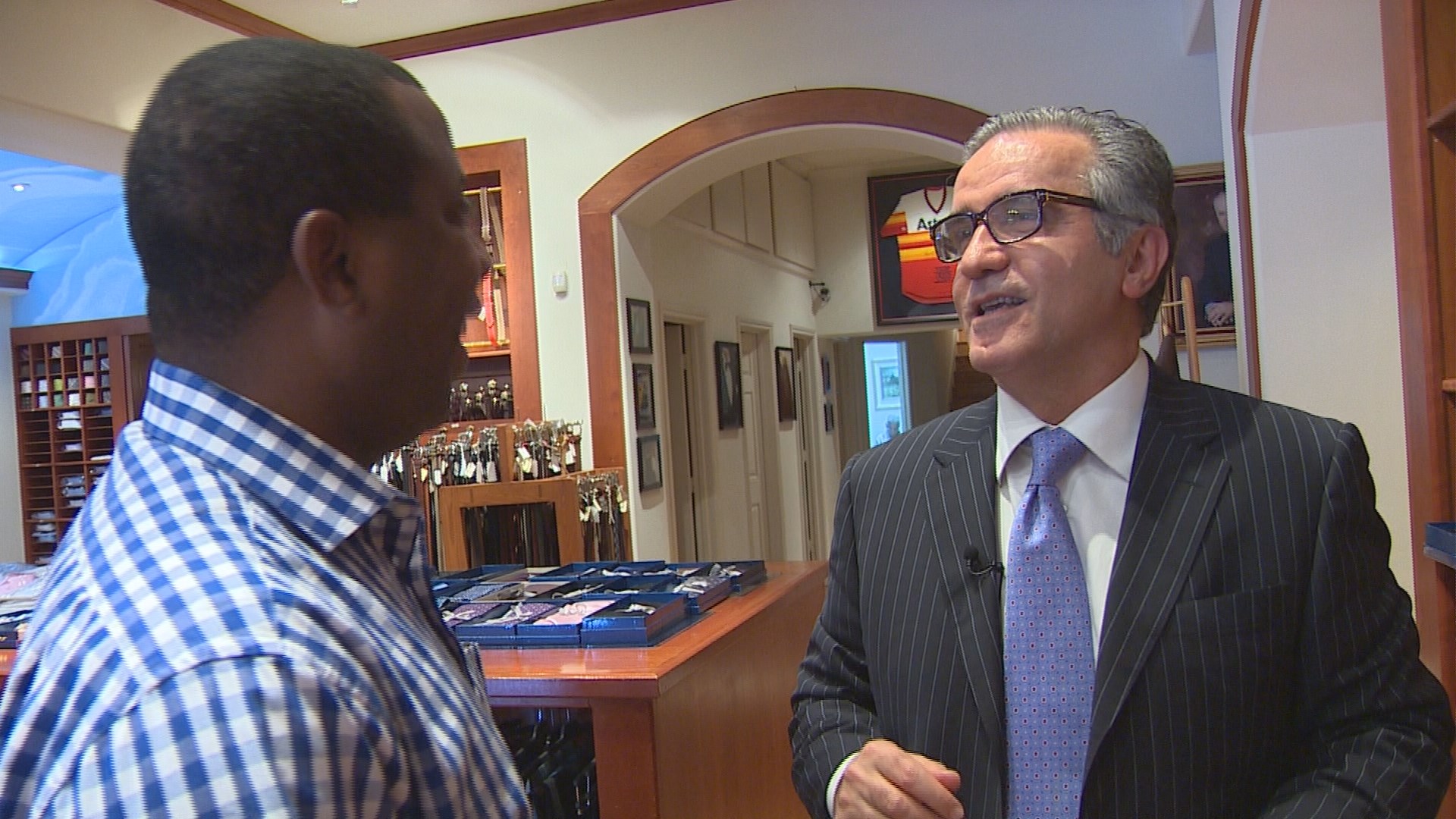 Meet the man behind Craig Sager's famous suits | khou.com