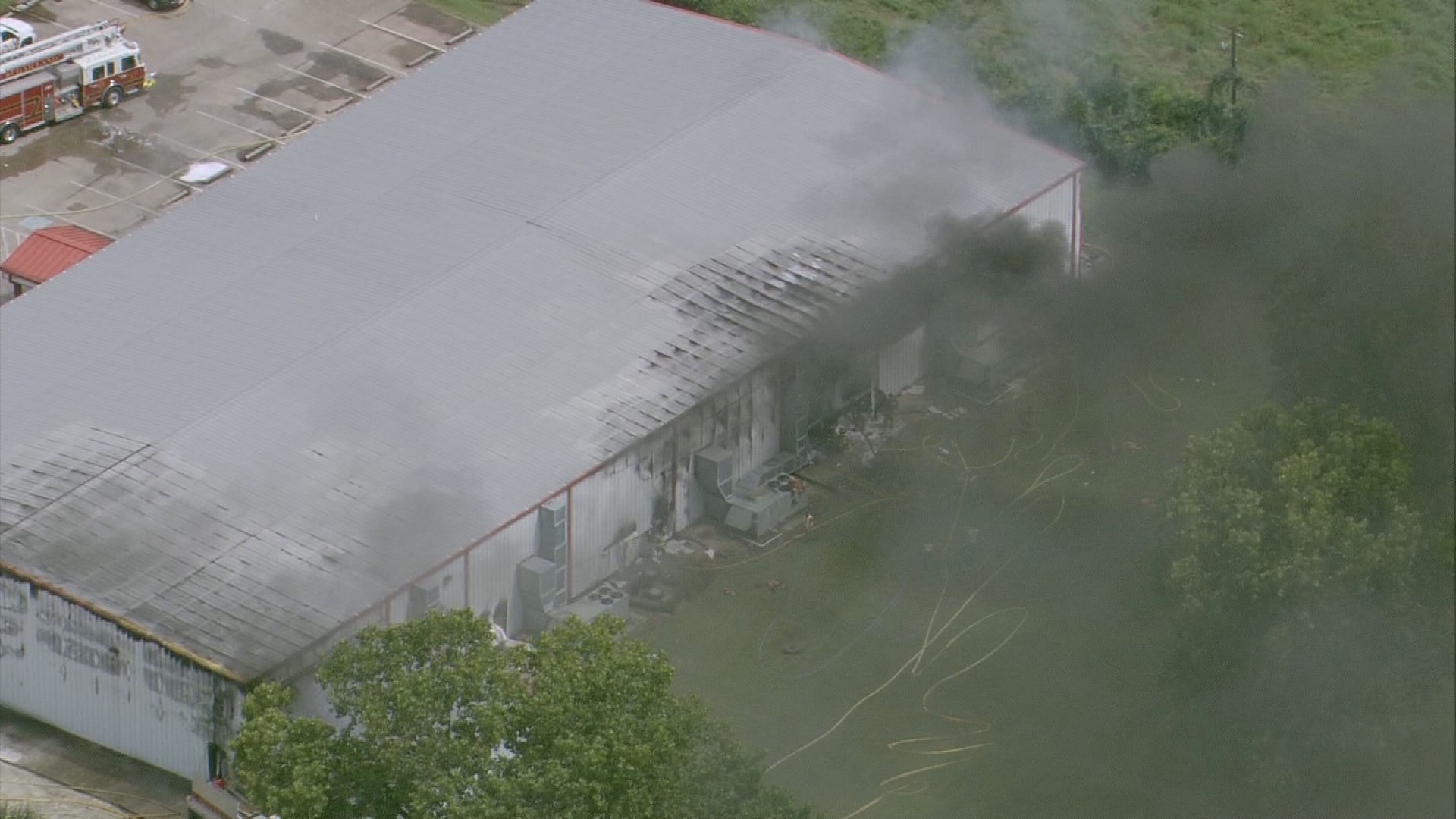 Fire burns through Sugar Land gymnasium | khou.com