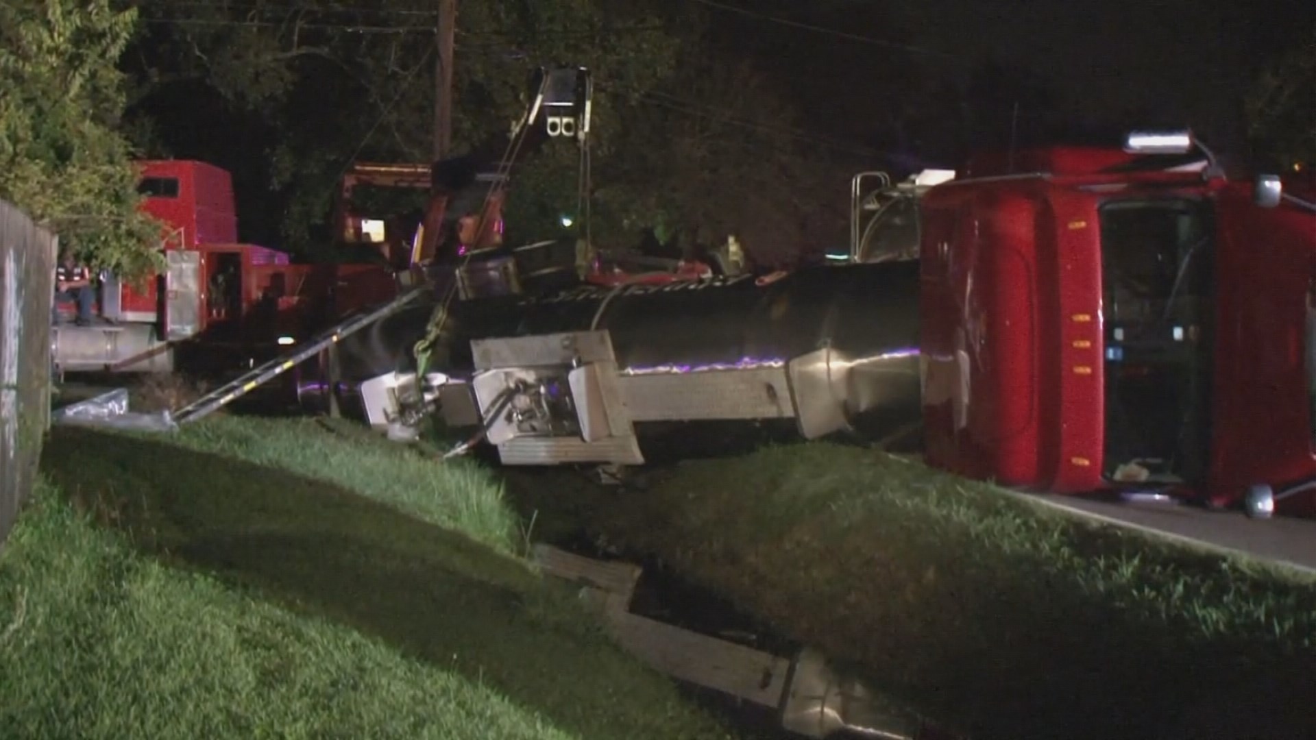 Tanker overturns on residential street in E. Harris County | khou.com