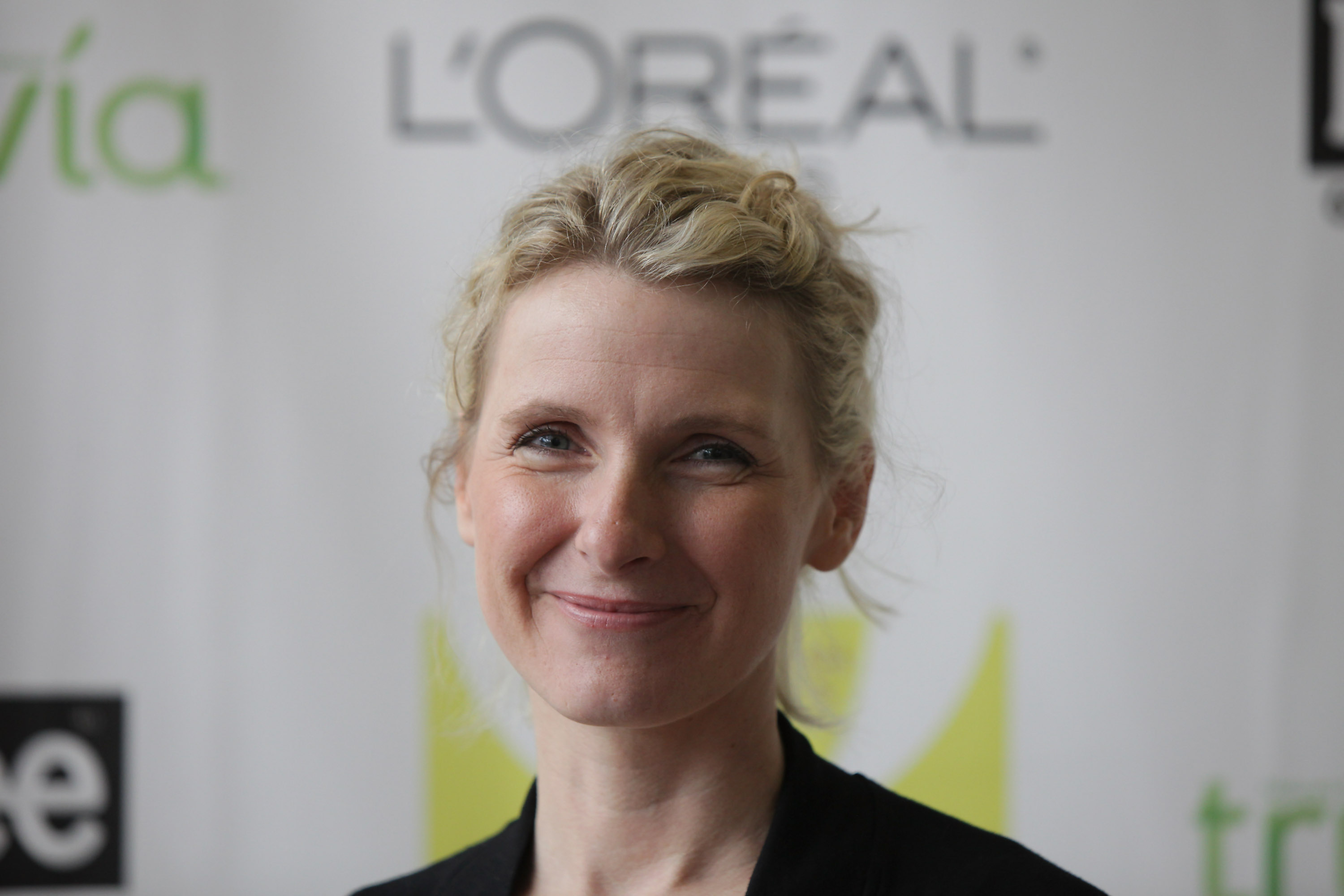 'Eat Pray Love' author Elizabeth Gilbert 'in love with' best friend ...