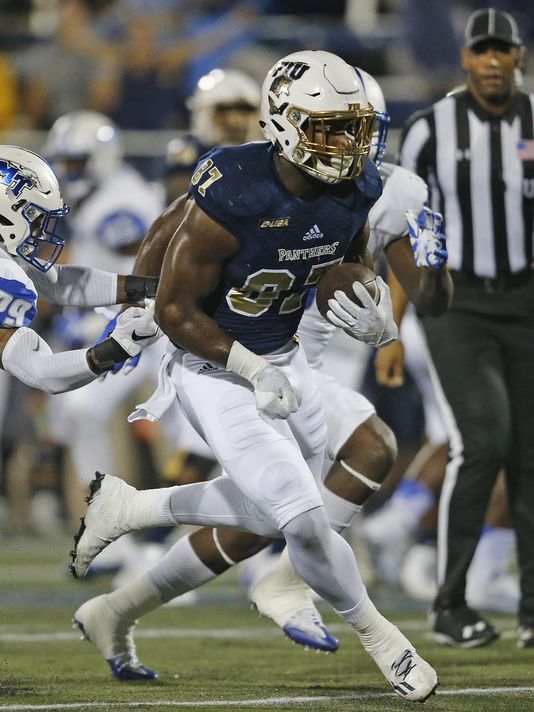 FIU TE Jonnu Smith out for year after girlfriend burned him with ...