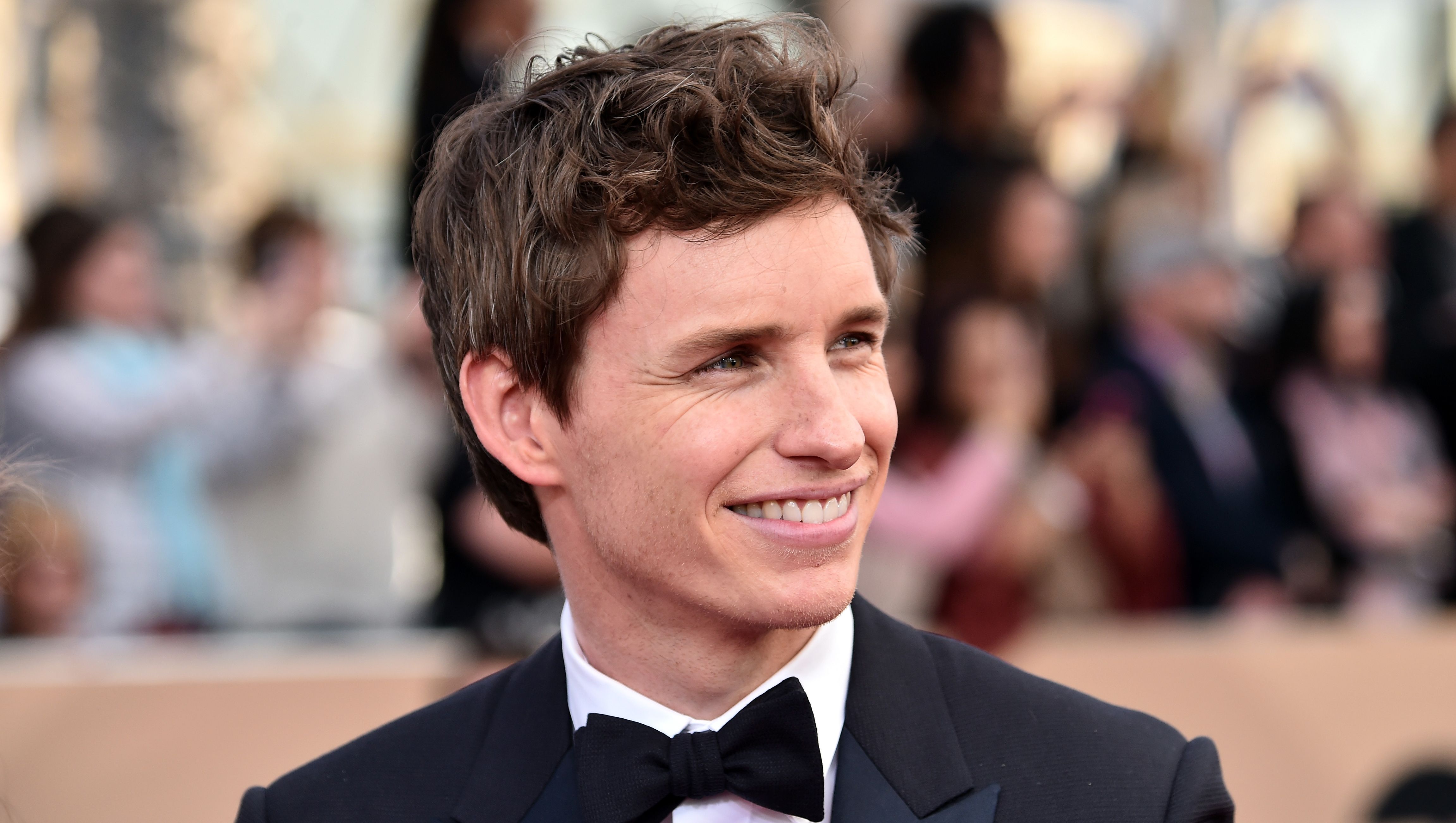 Eddie Redmayne addresses Hufflepuff slander in emotional PSA | khou.com