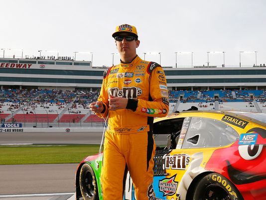 Kyle Busch fights with Joey Logano's pit crew after NASCAR race in Las ...