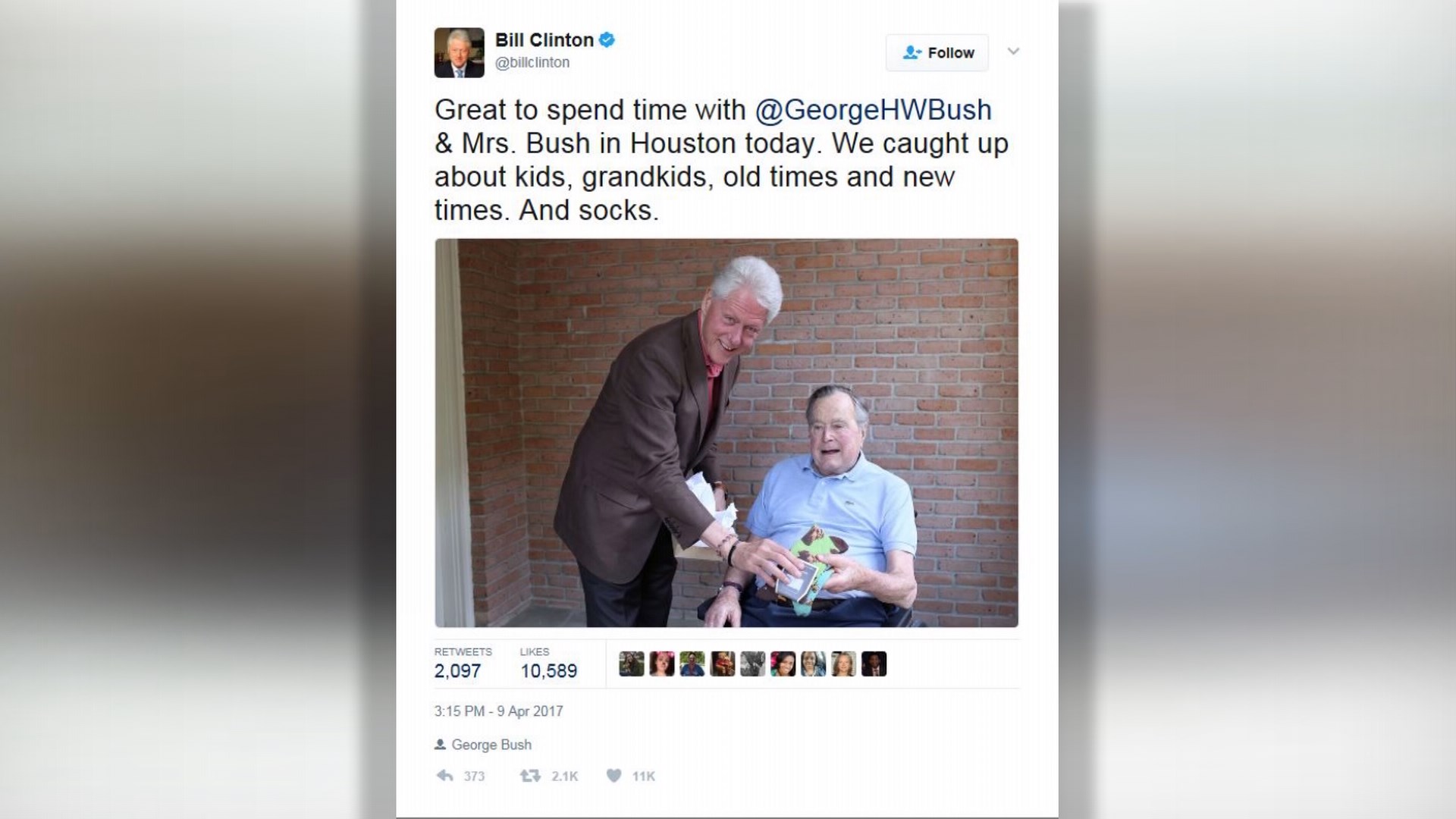 Bill Clinton tweets about visiting Bushes in Houston | kvue.com