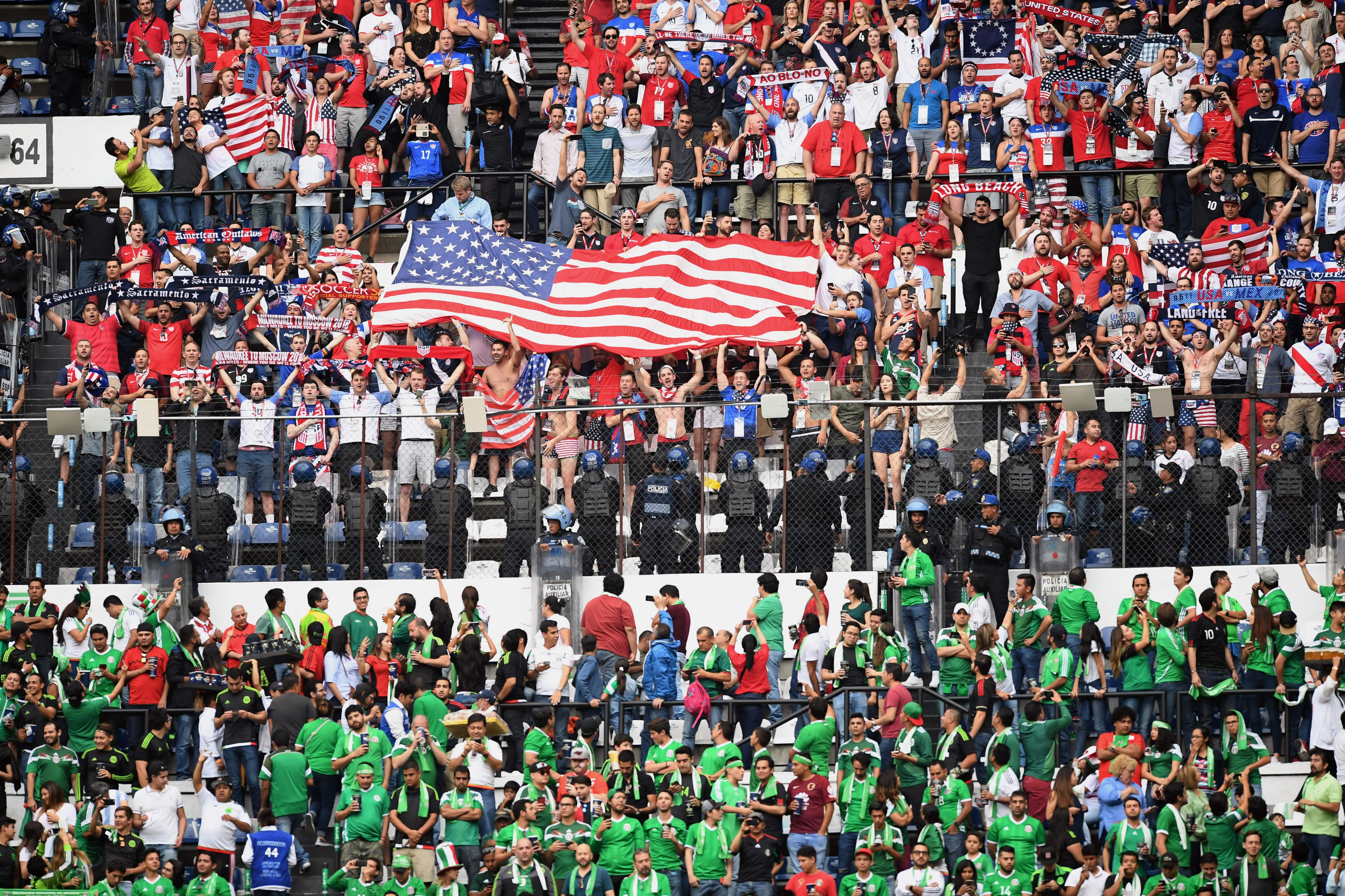 Mexico crowd shouts homophobic slur at U.S. goalkeeper Brad Guzan ...