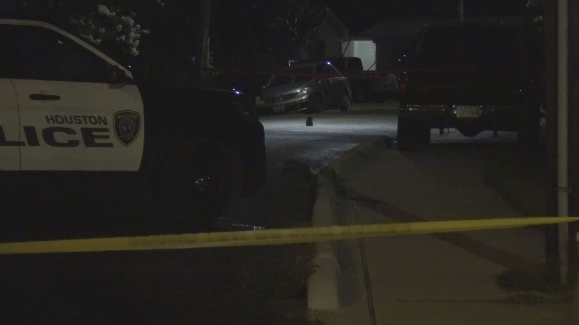 HPD: Fight between neighbors turns into shooting; 3 wounded | khou.com