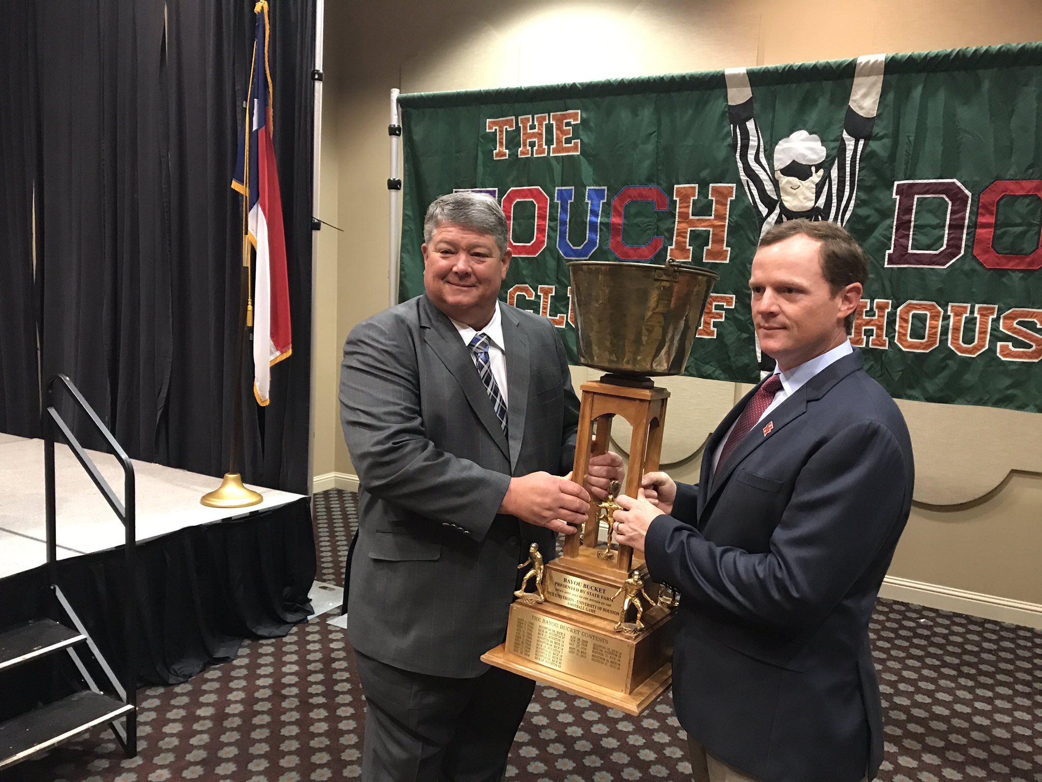 UH, Rice set for 'Bayou Bucket' rivalry game Saturday | khou.com