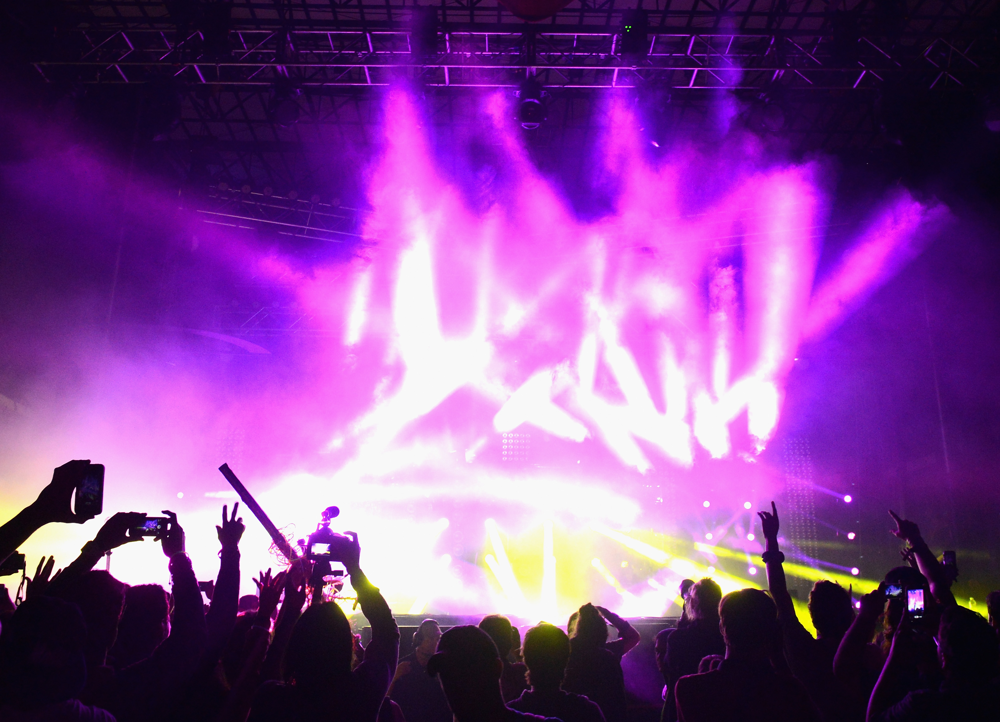 Despite storms, 20k music fans enjoy 'Day for Night' festival | khou.com