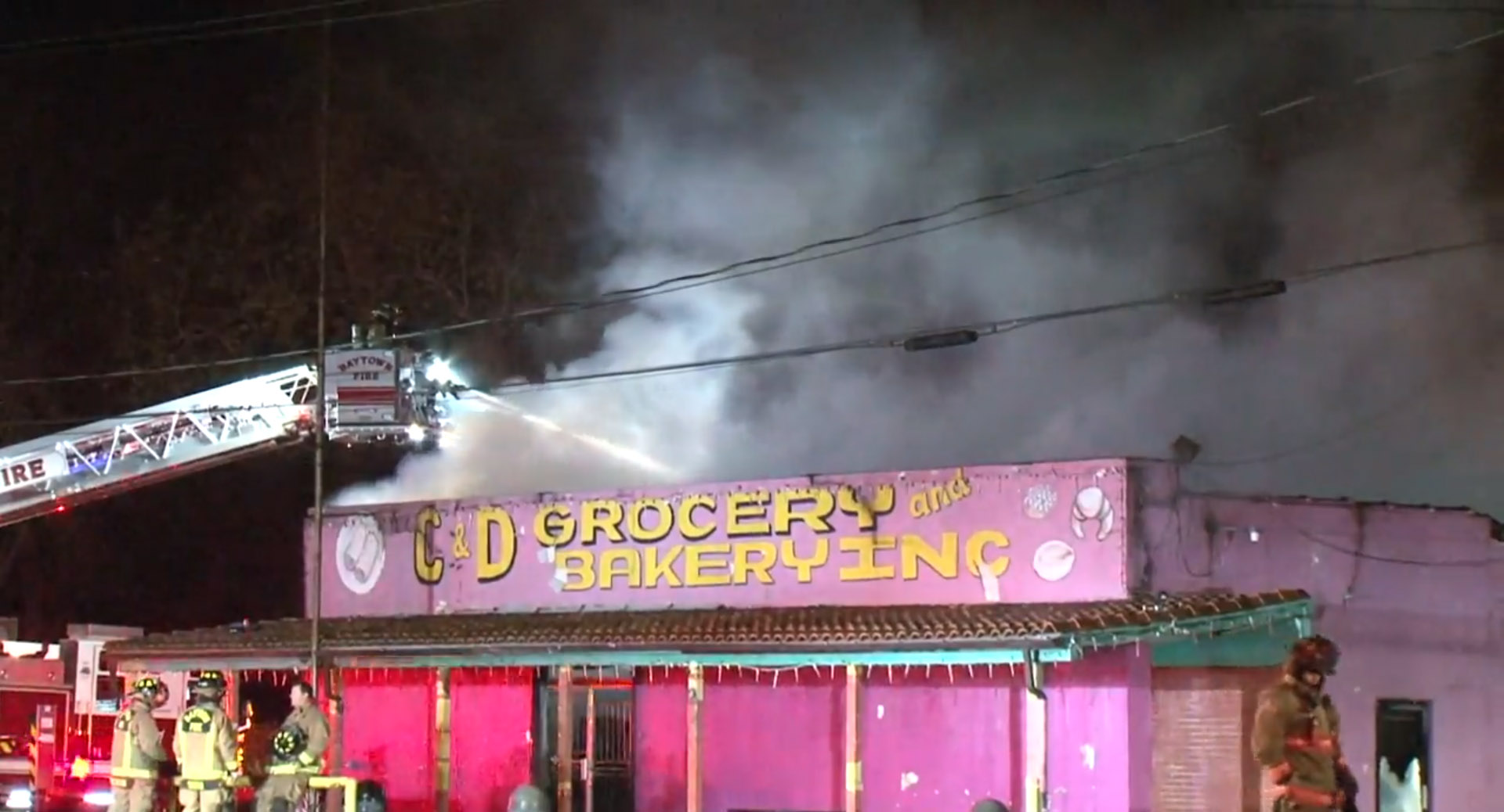 Fire destroys popular grocery store in Baytown | khou.com