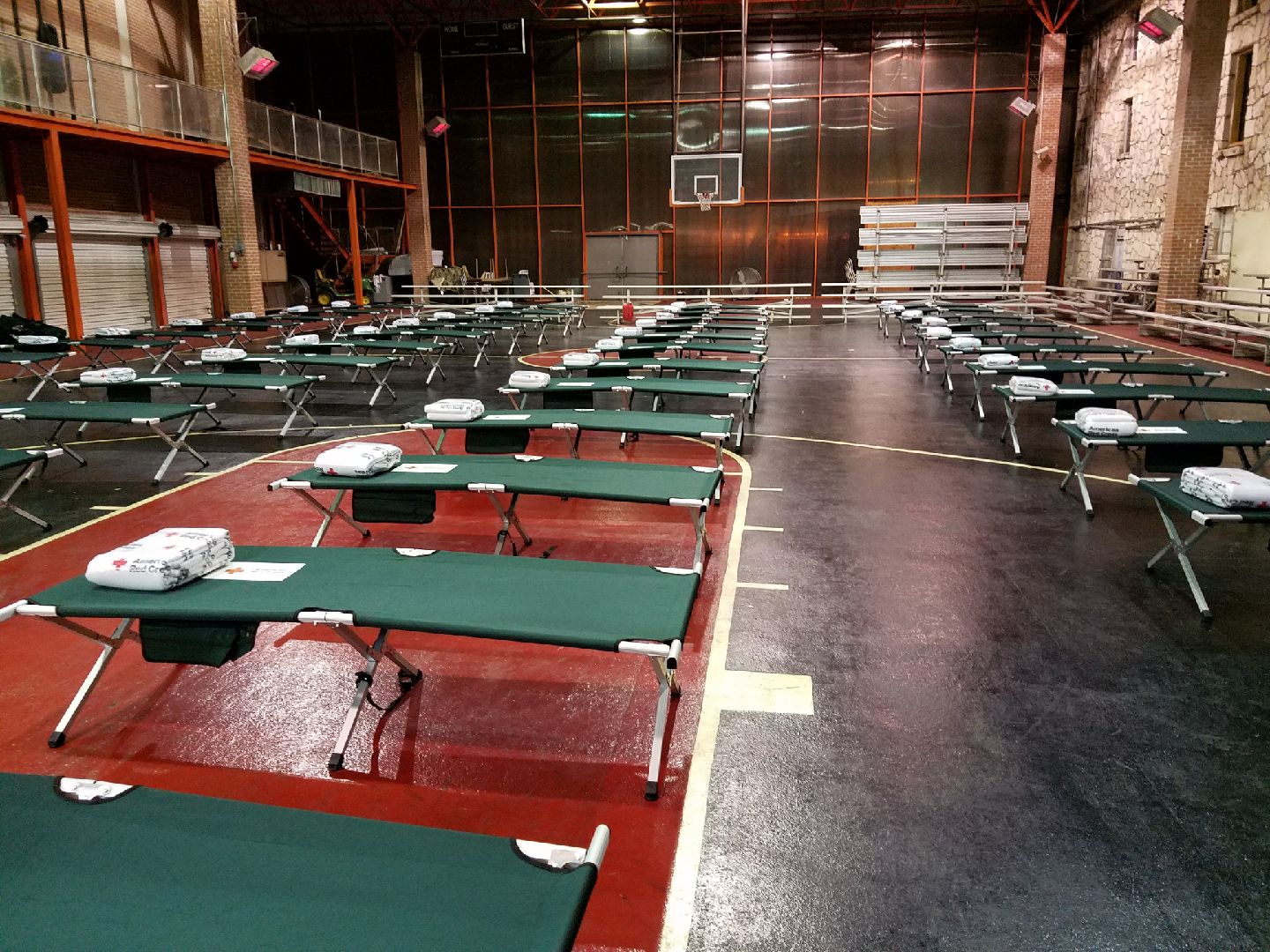 Red Cross extends warming center hours, opens additional center | khou.com