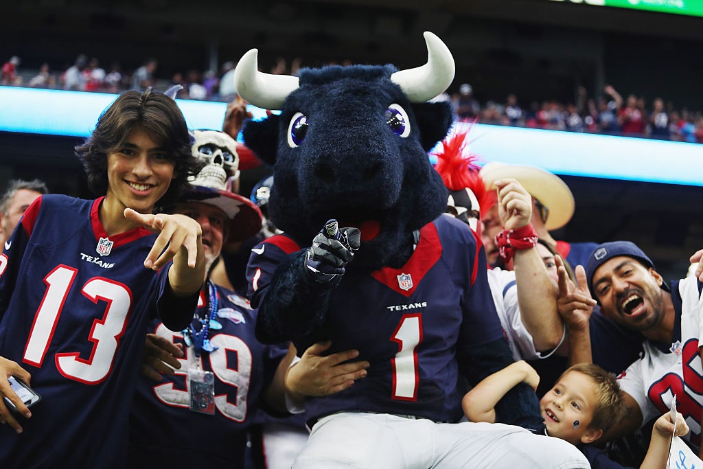 How Toro can help you score points on Valentines Day | khou.com