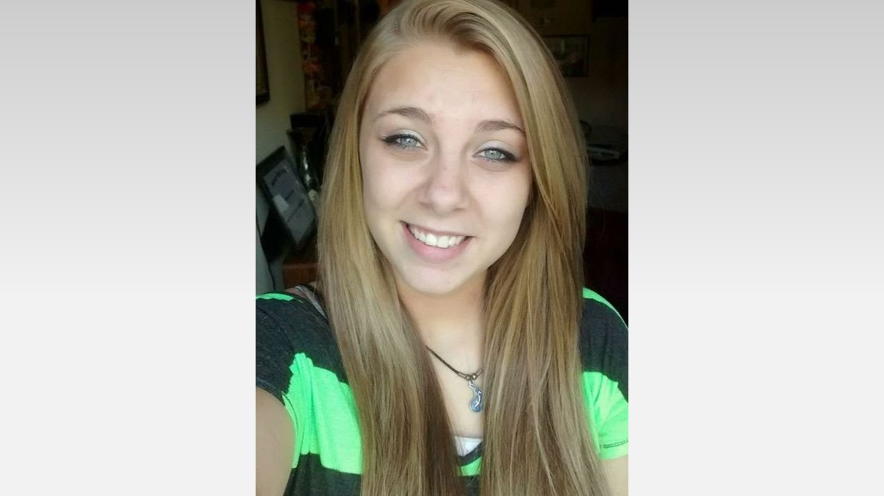 She gouged out her own eyes, now she wants to help keep people away ...